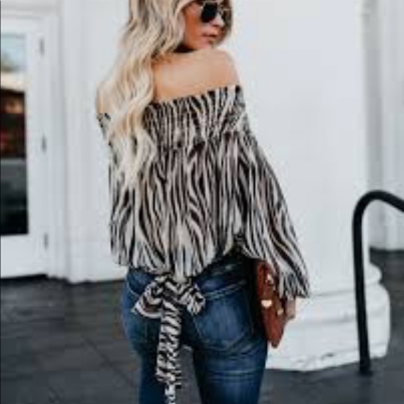 Vici | Tops | New Vici Collection Smocked Offshoulder Top Lg | Poshmark